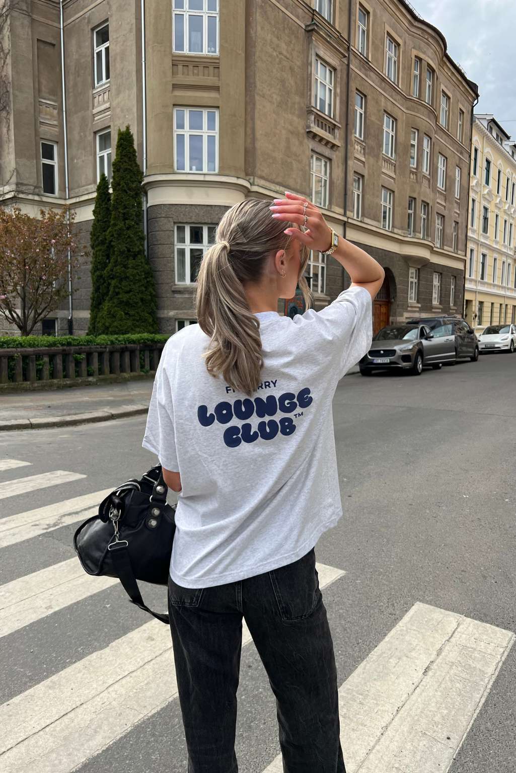 LOUNGE CLUB OVERSIZED TEE – Fitberry Sports